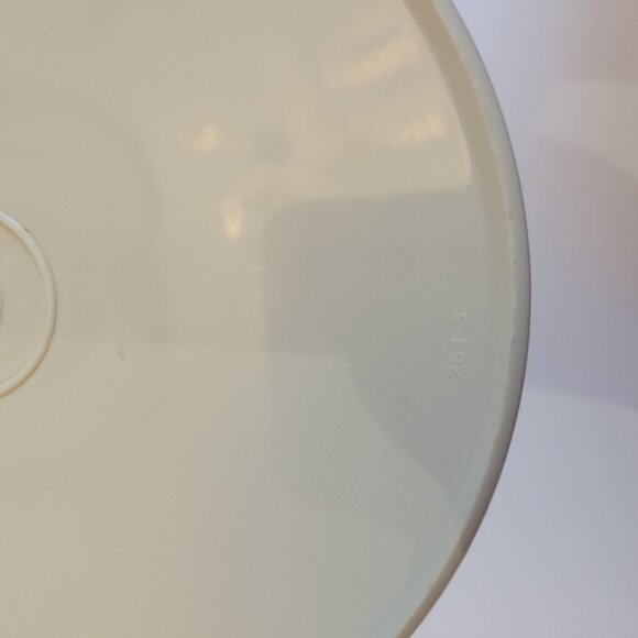 Tupperware | Kitchen | Vintage Tupperware Set Of 3 Canisters Tan ...